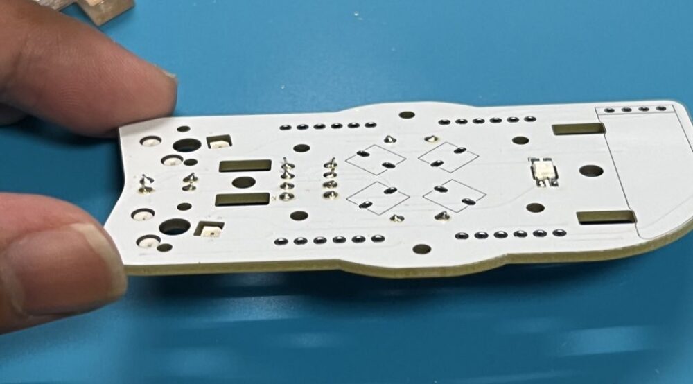 自作キーボードキット、Killer Whaleを組み立てる - SIDACONFIG.COM